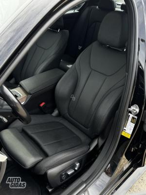 Black BMW 330 2021 in Klaipeda, with an engine capacity of 2.00 L and mileage of 108 thousand km for 24999 €, photo 18 on AUTOMOTO.COM.LV
