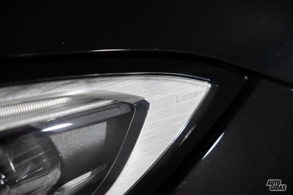 Black BMW 330 2021 in Vilnius, with an engine capacity of 2.00 L and mileage of 119 thousand km for 32752 €, photo 7 on AUTOMOTO.COM.LV