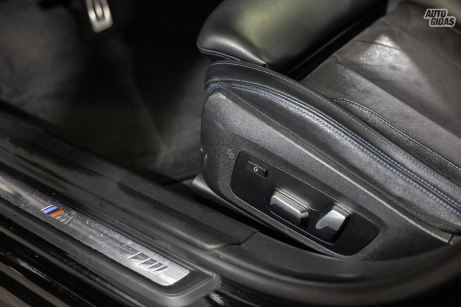 Black BMW 330 2021 in Vilnius, with an engine capacity of 2.00 L and mileage of 119 thousand km for 32752 €, photo 29 on AUTOMOTO.COM.LV