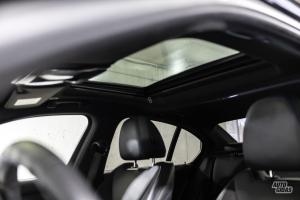 Black BMW 330 2021 in Vilnius, with an engine capacity of 2.00 L and mileage of 119 thousand km for 32752 €, photo 32 on AUTOMOTO.COM.LV