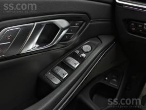 Black BMW 330 2021 in Tukums, with an engine capacity of 2.00 L and mileage of 168 thousand km for 27700 €, photo 15 on AUTOMOTO.COM.LV