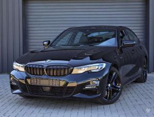 Melns BMW 330 2021 Kauņa, ar dzinēja tilpumu 3.00 L un nobraukumu 198 tūkst. km par 25350 €, foto  vietnē AUTOMOTO.COM.LV