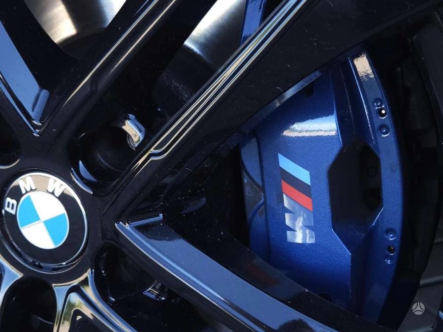 Black BMW 330 2021 in Kaunas, with an engine capacity of 3.00 L and mileage of 198 thousand km for 25450 €, photo 8 on AUTOMOTO.COM.LV