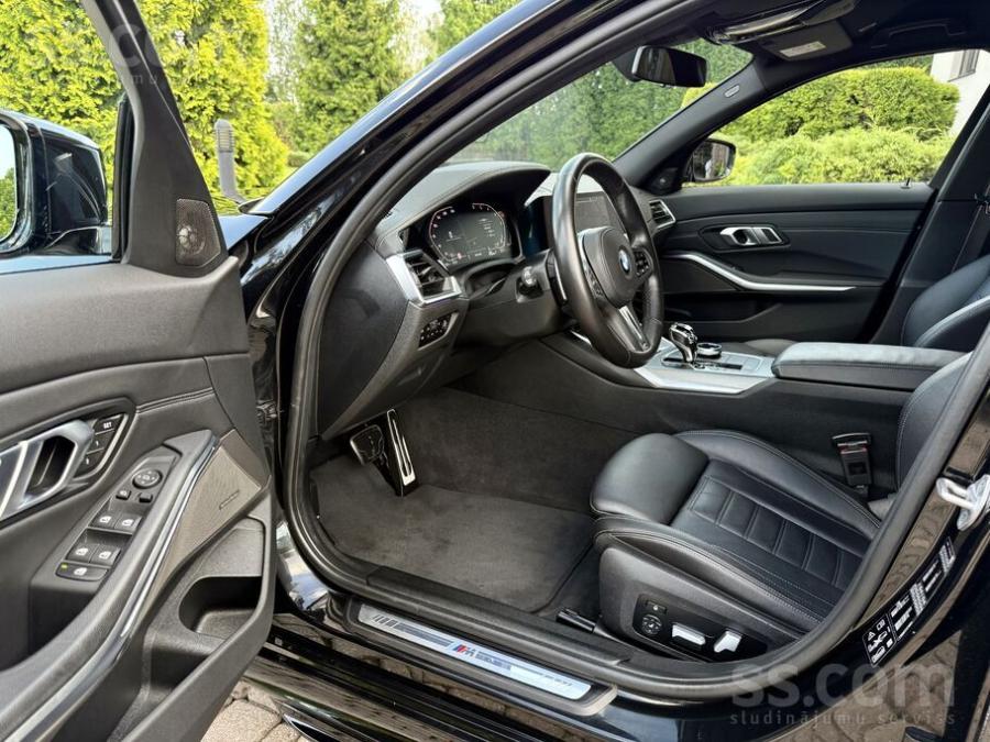Black BMW 330 2021 in Bauska, with an engine capacity of 3.00 L and mileage of 48 thousand km for 35777 €, photo 24 on AUTOMOTO.COM.LV
