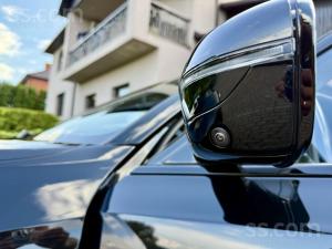 Black BMW 330 2021 in Bauska, with an engine capacity of 3.00 L and mileage of 48 thousand km for 35777 €, photo 27 on AUTOMOTO.COM.LV