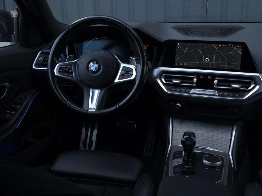 Black BMW 330 2021 in Kaunas, with an engine capacity of 3.00 L and mileage of 198 thousand km for 25650 €, photo 31 on AUTOMOTO.COM.LV