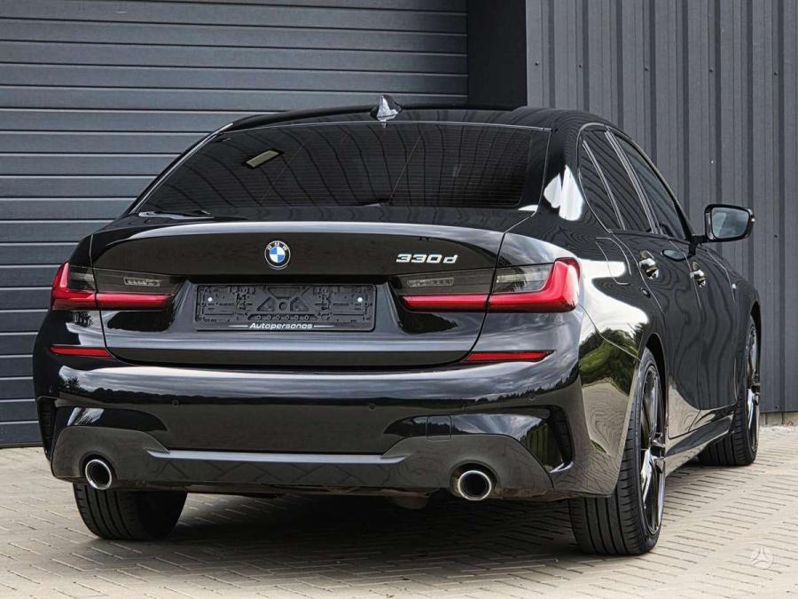 Melns BMW 330 2021 Kauņa, ar dzinēja tilpumu 3.00 L un nobraukumu 198 tūkst. km par 25650 €, foto 7 vietnē AUTOMOTO.COM.LV
