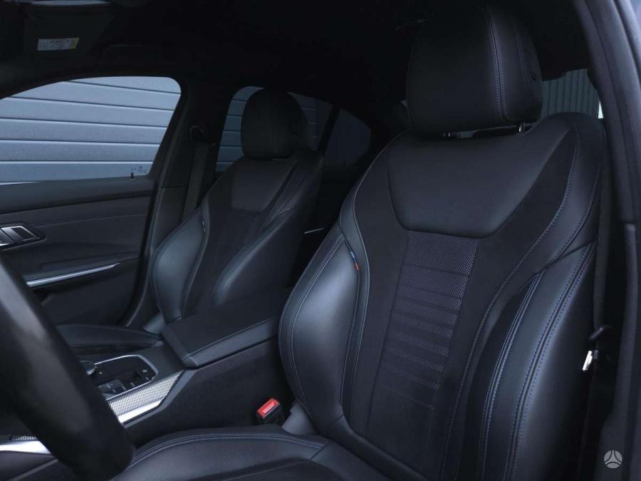 Melns BMW 330 2021 Kauņa, ar dzinēja tilpumu 3.00 L un nobraukumu 198 tūkst. km par 25650 €, foto 13 vietnē AUTOMOTO.COM.LV