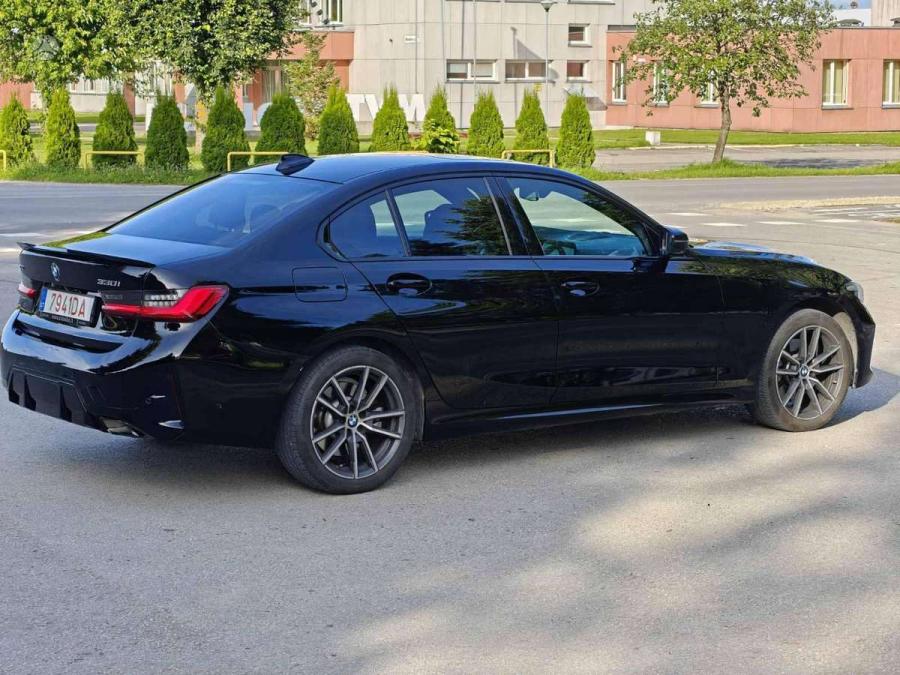 Black BMW 330 2021 in Plunge, with an engine capacity of 2.00 L and mileage of 95 thousand km for 24000 €, photo 8 on AUTOMOTO.COM.LV