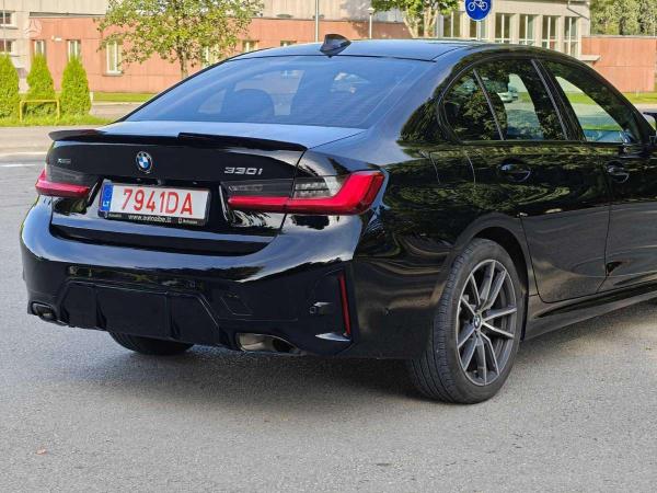 BMW 330 2021 Plungė vietnē Melns BMW 330 2021 Plungė, ar dzinēja tilpumu 2.00 L un nobraukumu 95 tūkst. km par 24000 €, foto 9 vietnē AUTOMOTO.COM.LV