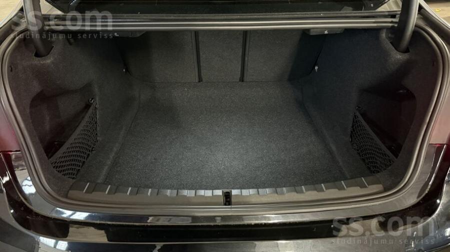 Melns BMW 330 2021 Rīga, ar dzinēja tilpumu 3.00 L un nobraukumu 51 tūkst. km par 34900 €, foto 17 vietnē AUTOMOTO.COM.LV