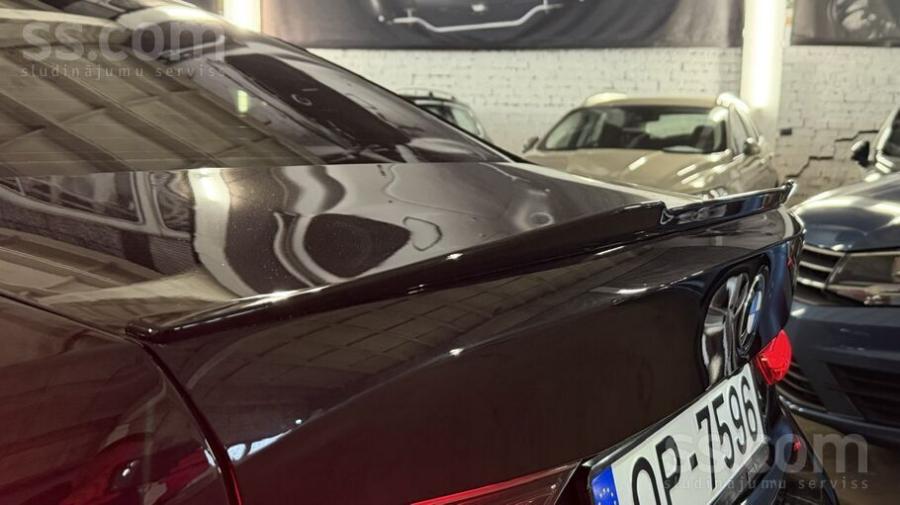 Melns BMW 330 2021 Rīga, ar dzinēja tilpumu 3.00 L un nobraukumu 51 tūkst. km par 34900 €, foto 21 vietnē AUTOMOTO.COM.LV