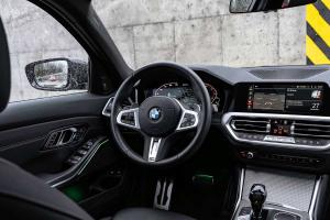 Melns BMW 330 2021 Kauņa, ar dzinēja tilpumu 2.00 L un nobraukumu 78 tūkst. km par 33000 €, foto 10 vietnē AUTOMOTO.COM.LV
