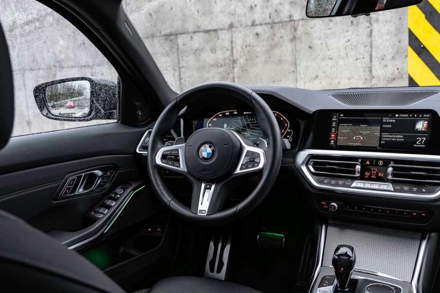 Melns BMW 330 2021 Kauņa, ar dzinēja tilpumu 2.00 L un nobraukumu 78 tūkst. km par 33000 €, foto 10 vietnē AUTOMOTO.COM.LV