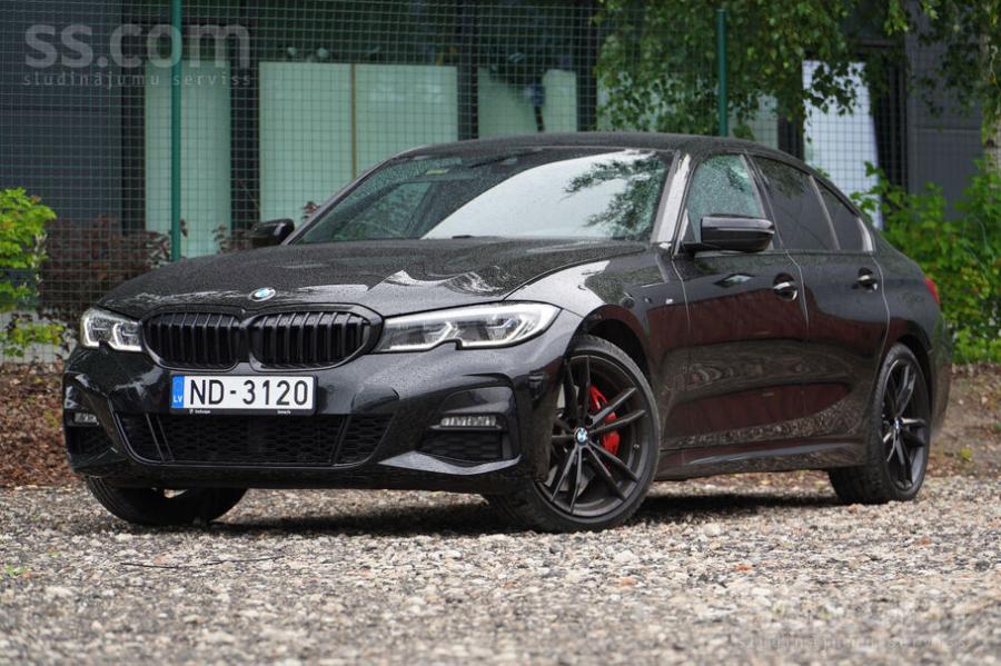 Black BMW 330 2022 in Riga, with an engine capacity of 2.00 L and mileage of 70 thousand km for 37990 €, photo 5 on AUTOMOTO.COM.LV