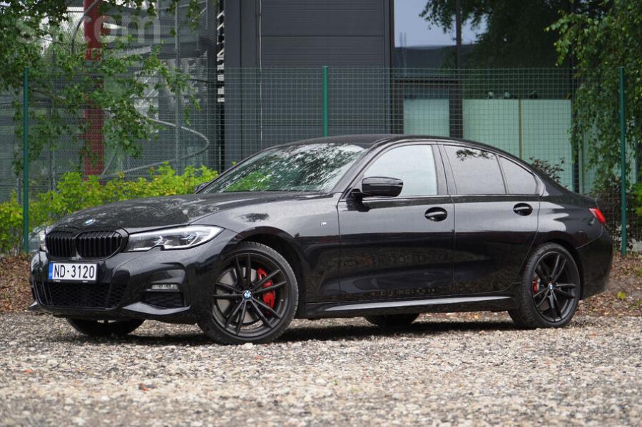 Black BMW 330 2022 in Riga, with an engine capacity of 2.00 L and mileage of 70 thousand km for 37990 €, photo 7 on AUTOMOTO.COM.LV
