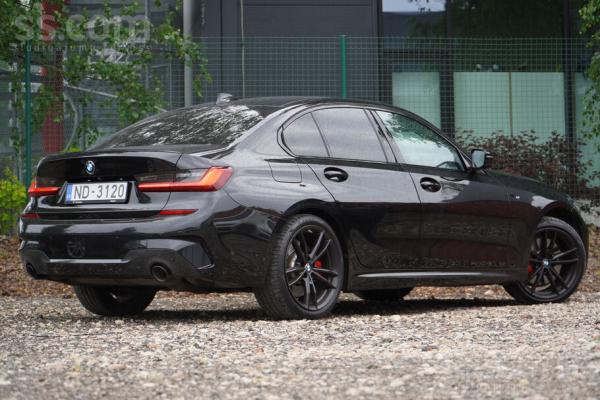 Black BMW 330 2022 in Riga, with an engine capacity of 2.00 L and mileage of 70 thousand km for 37990 €, photo 8 on AUTOMOTO.COM.LV