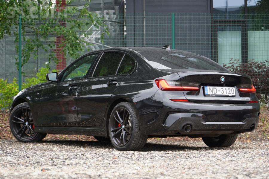 Black BMW 330 2022 in Riga, with an engine capacity of 2.00 L and mileage of 70 thousand km for 37990 €, photo 12 on AUTOMOTO.COM.LV