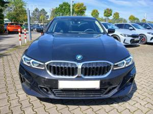 Melns BMW 330 2023 Rīga, ar dzinēja tilpumu 2.00 L un nobraukumu 51 tūkst. km par 33000 €, foto 11 vietnē AUTOMOTO.COM.LV