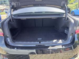 Melns BMW 330 2023 Rīga, ar dzinēja tilpumu 2.00 L un nobraukumu 51 tūkst. km par 33000 €, foto 13 vietnē AUTOMOTO.COM.LV