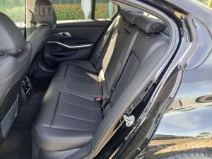 Melns BMW 330 2023 Rīga, ar dzinēja tilpumu 2.00 L un nobraukumu 51 tūkst. km par 33000 €, foto 20 vietnē AUTOMOTO.COM.LV
