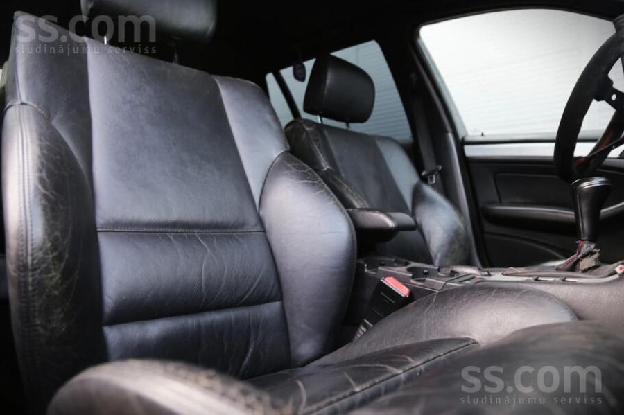 Melns BMW 330 2000 Rīga, ar dzinēja tilpumu 3.00 L un nobraukumu 0 tūkst. km par 2000 €, foto 11 vietnē AUTOMOTO.COM.LV