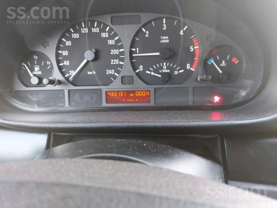 Melns BMW 330 2000 Rīga, ar dzinēja tilpumu 3.00 L un nobraukumu 433 tūkst. km par 2350 €, foto 16 vietnē AUTOMOTO.COM.LV