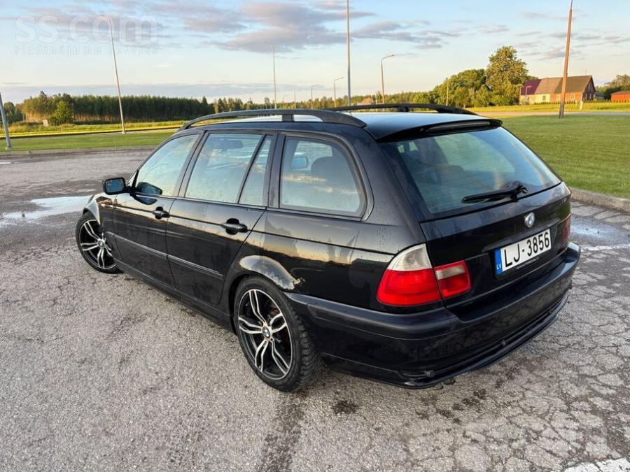 Black BMW 330 2001 in Aizkraukle, with an engine capacity of 3.00 L and mileage of 390 thousand km for 1800 €, photo 5 on AUTOMOTO.COM.LV