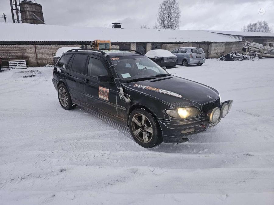 Black BMW 330 2001 in Ignalina, with an engine capacity of 2.93 L and mileage of 435 thousand km for 650 €, photo 2 on AUTOMOTO.COM.LV
