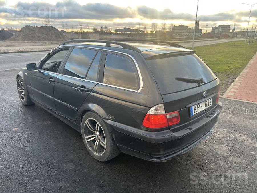 Melns BMW 330 2001 Liepāja, ar dzinēja tilpumu 3.00 L un nobraukumu 456 tūkst. km par 2100 €, foto 4 vietnē AUTOMOTO.COM.LV