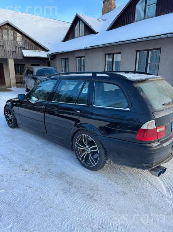 Melns BMW 330 2001 Cēsis, ar dzinēja tilpumu 3.00 L un nobraukumu 390 tūkst. km par 1800 €, foto 2 vietnē AUTOMOTO.COM.LV