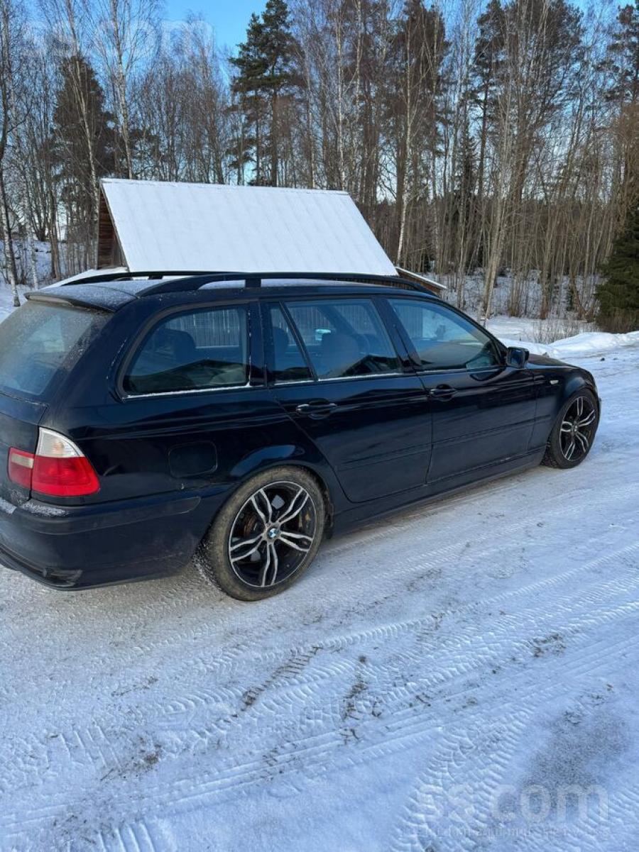 Black BMW 330 2001 in Cesis, with an engine capacity of 3.00 L and mileage of 390 thousand km for 1800 €, photo 4 on AUTOMOTO.COM.LV