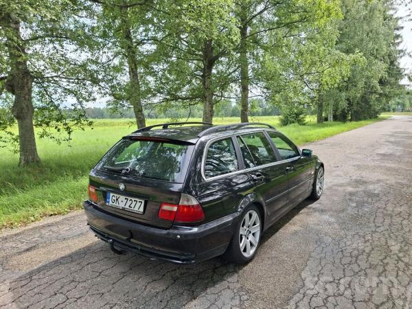 Black BMW 330 2001 in Talsi, with an engine capacity of 3.00 L and mileage of 201 thousand km for 2600 €, photo 4 on AUTOMOTO.COM.LV