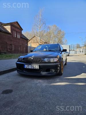 Black BMW 330 2002 in Riga, with an engine capacity of 3.00 L and mileage of 332 thousand km for 2750 €, photo 6 on AUTOMOTO.COM.LV