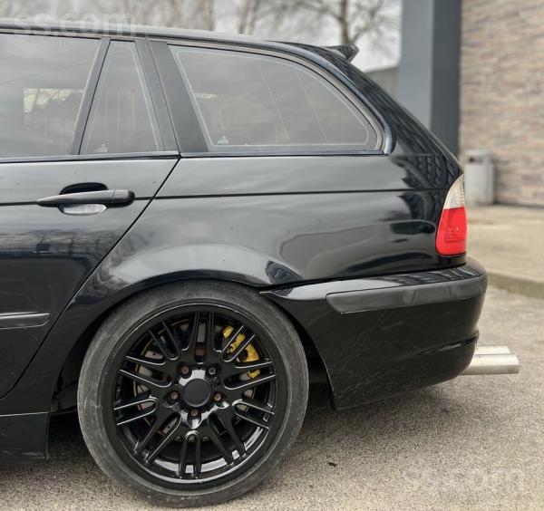 Black BMW 330 2002 in Riga, with an engine capacity of 3.00 L and mileage of 0 thousand km for 2995 €, photo 3 on AUTOMOTO.COM.LV