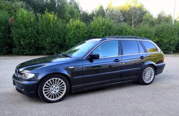 Black BMW 330 2002 in Riga, with an engine capacity of 3.00 L and mileage of 338 thousand km for 2290 €, photo 2 on AUTOMOTO.COM.LV