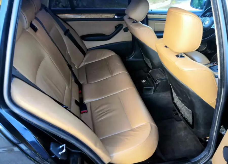 Melns BMW 330 2002 Rīga, ar dzinēja tilpumu 3.00 L un nobraukumu 338 tūkst. km par 2290 €, foto 11 vietnē AUTOMOTO.COM.LV