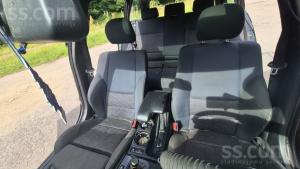 Melns BMW 330 2002 Liepāja, ar dzinēja tilpumu 3.00 L un nobraukumu 462 tūkst. km par 2500 €, foto 10 vietnē AUTOMOTO.COM.LV