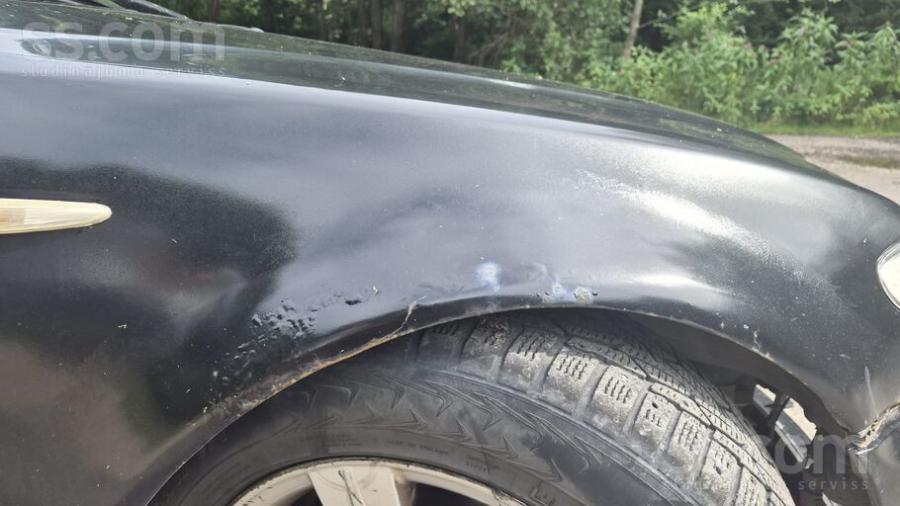 Melns BMW 330 2002 Liepāja, ar dzinēja tilpumu 3.00 L un nobraukumu 462 tūkst. km par 2500 €, foto 13 vietnē AUTOMOTO.COM.LV
