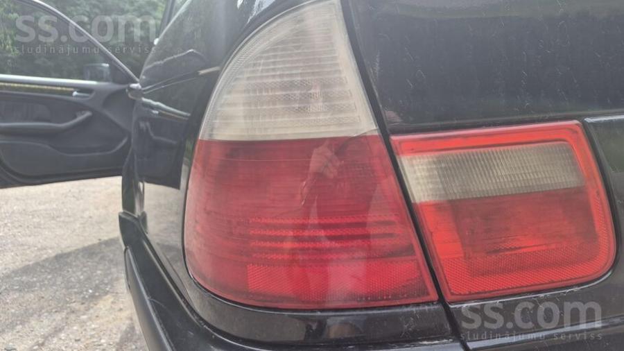 Melns BMW 330 2002 Liepāja, ar dzinēja tilpumu 3.00 L un nobraukumu 462 tūkst. km par 2500 €, foto 15 vietnē AUTOMOTO.COM.LV