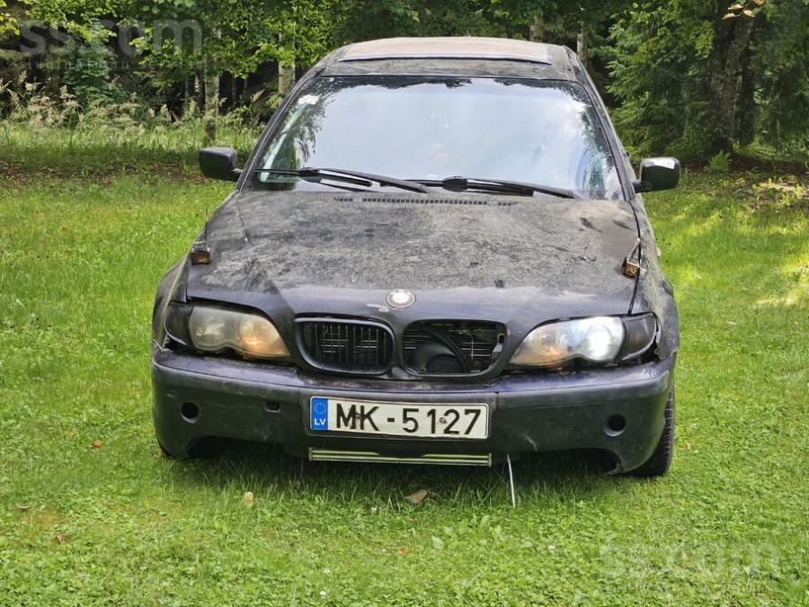 Black BMW 330 2002 in Valka, with an engine capacity of 3.00 L and mileage of 427 thousand km for 850 €, photo 3 on AUTOMOTO.COM.LV