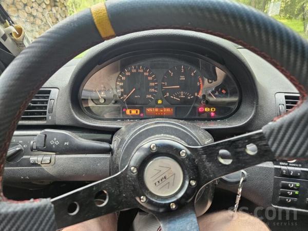 Black BMW 330 2002 in Valka, with an engine capacity of 3.00 L and mileage of 427 thousand km for 850 €, photo 6 on AUTOMOTO.COM.LV