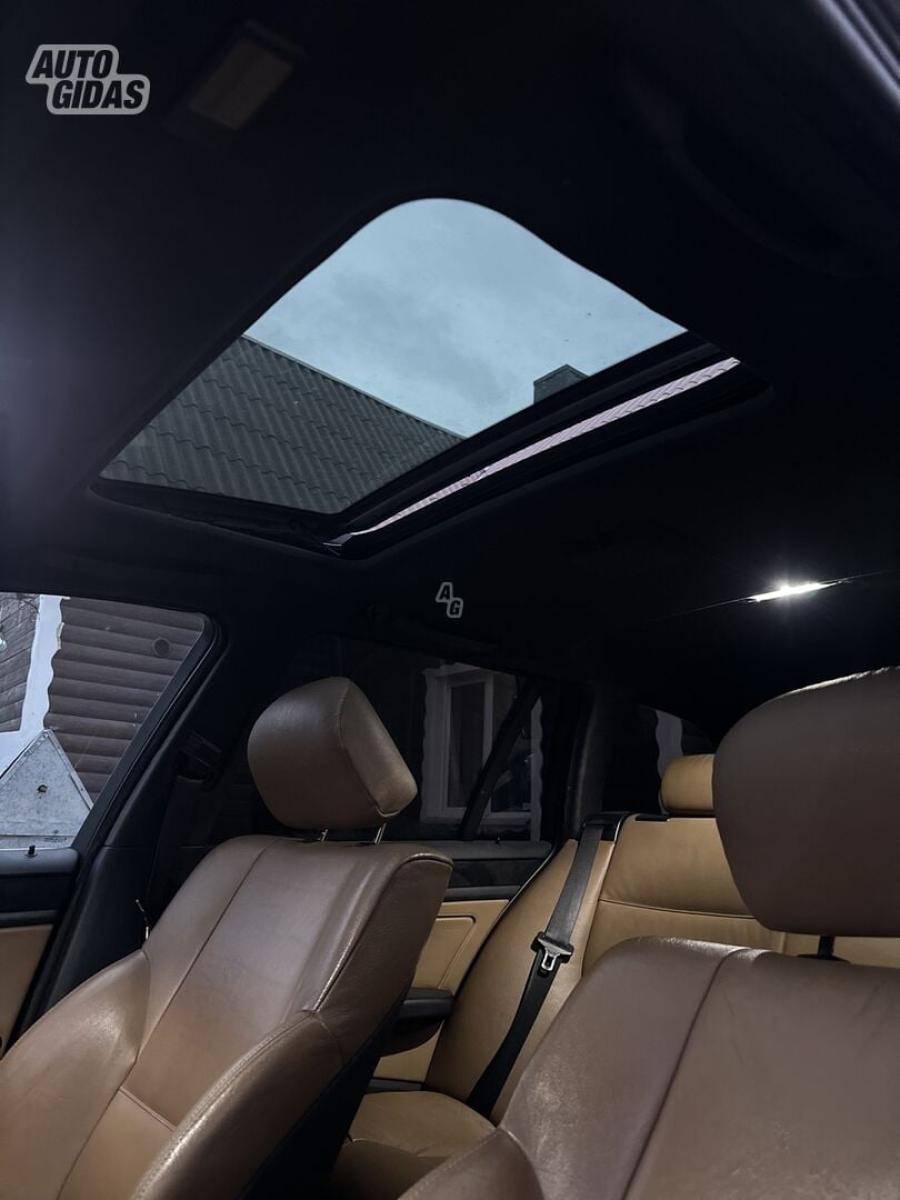 Melns BMW 330 2002 Viļņa, ar dzinēja tilpumu 3.00 L un nobraukumu 360 tūkst. km par 3300 €, foto 9 vietnē AUTOMOTO.COM.LV