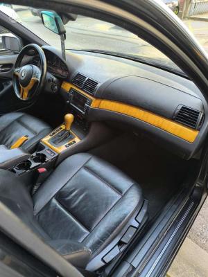 Black BMW 330 2002 in Vilnius, with an engine capacity of 3.00 L and mileage of 387 thousand km for 1700 €, photo 7 on AUTOMOTO.COM.LV