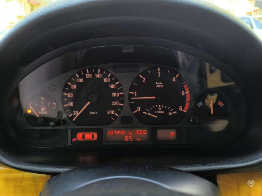 Black BMW 330 2002 in Vilnius, with an engine capacity of 3.00 L and mileage of 387 thousand km for 1700 €, photo 12 on AUTOMOTO.COM.LV