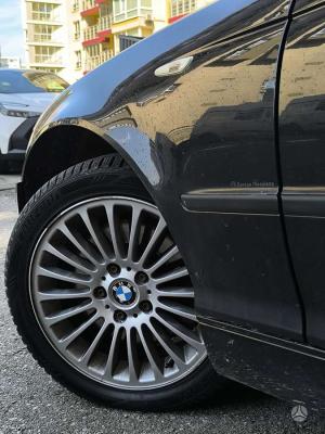 Black BMW 330 2002 in Vilnius, with an engine capacity of 3.00 L and mileage of 387 thousand km for 1700 €, photo 16 on AUTOMOTO.COM.LV