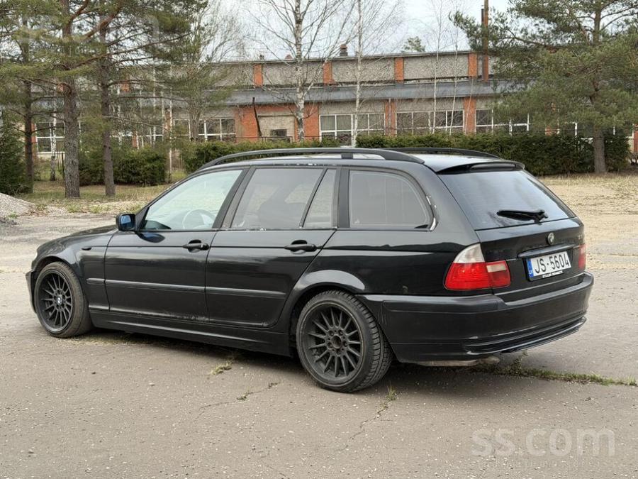 Black BMW 330 2003 in Riga, with an engine capacity of 3.00 L and mileage of 374 thousand km for 2000 €, photo 4 on AUTOMOTO.COM.LV