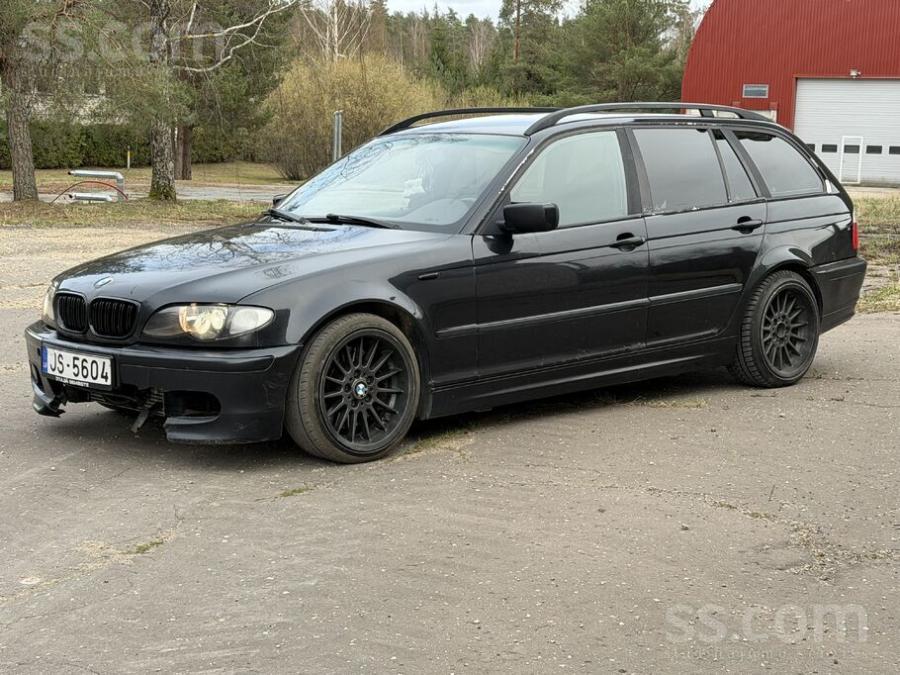 Black BMW 330 2003 in Riga, with an engine capacity of 3.00 L and mileage of 374 thousand km for 2000 €, photo 6 on AUTOMOTO.COM.LV