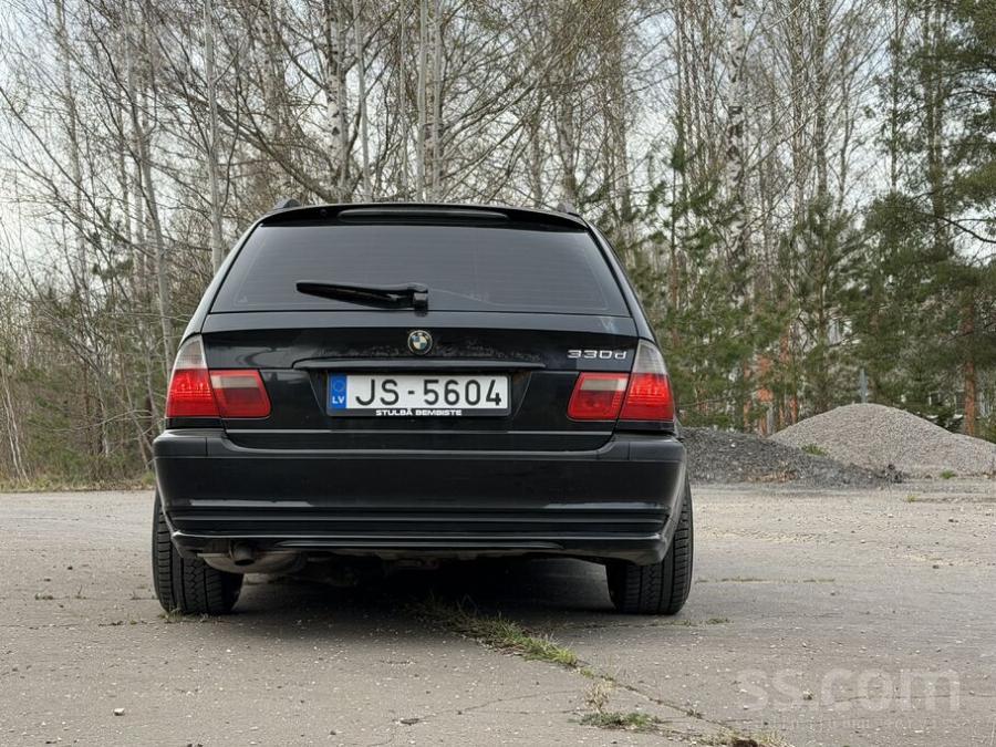 Black BMW 330 2003 in Riga, with an engine capacity of 3.00 L and mileage of 374 thousand km for 2000 €, photo 7 on AUTOMOTO.COM.LV