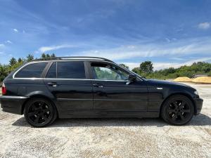Melns BMW 330 2003 Viļņa, ar dzinēja tilpumu 3.00 L un nobraukumu 430 tūkst. km par 1450 €, foto 4 vietnē AUTOMOTO.COM.LV